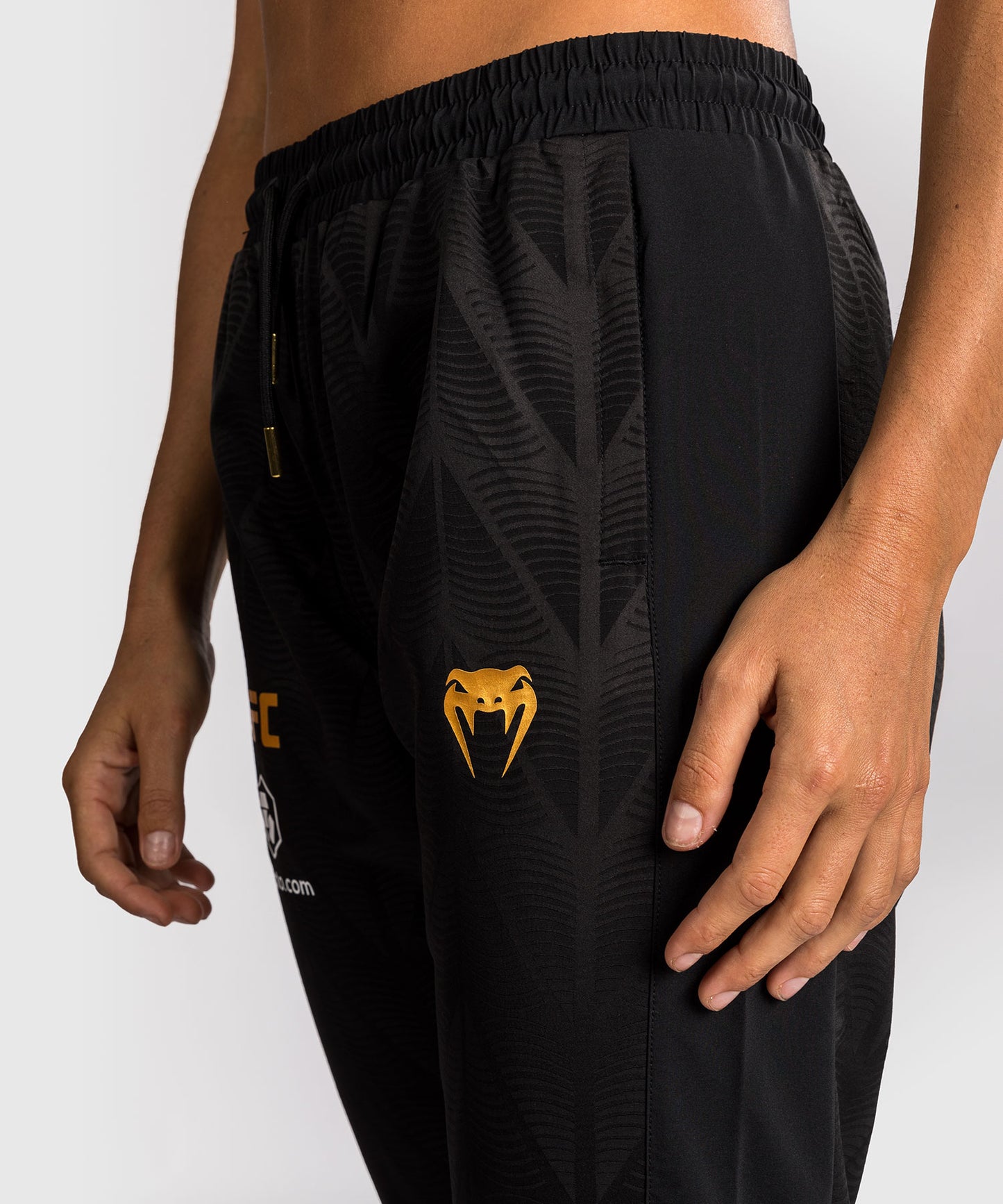 Women's UFC Zenith by Venum Champion Authentic Fight Night Walkout Pan ...